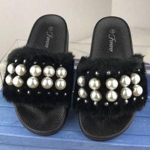 Forever 21 | Shoes | Womens Open Toe Faux Pearl Embellished Slides ...